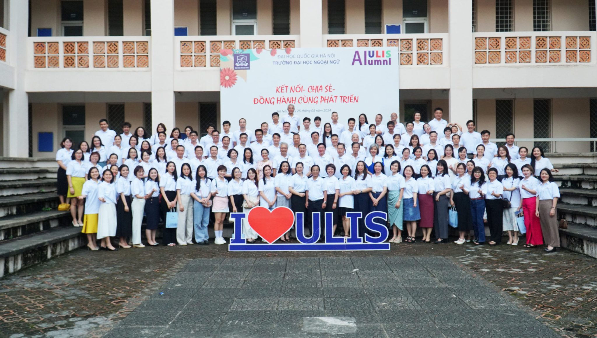 Logo ULIS: Kết Nối Ngôn Ngữ, Văn Hoá Và Hội Nhập Thế Giới